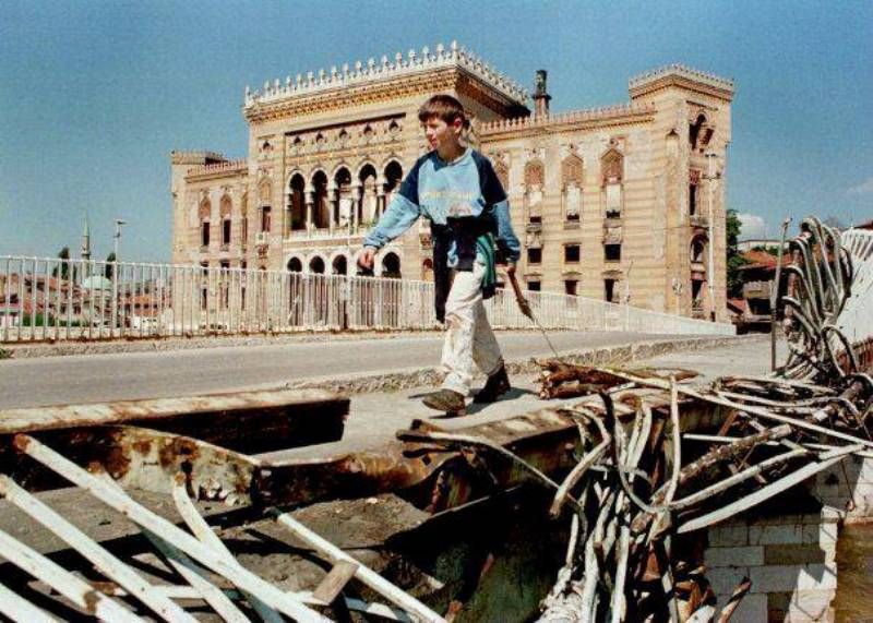 Take a Look at Some of the Sarajevo Symbols During the War - Sarajevo Times